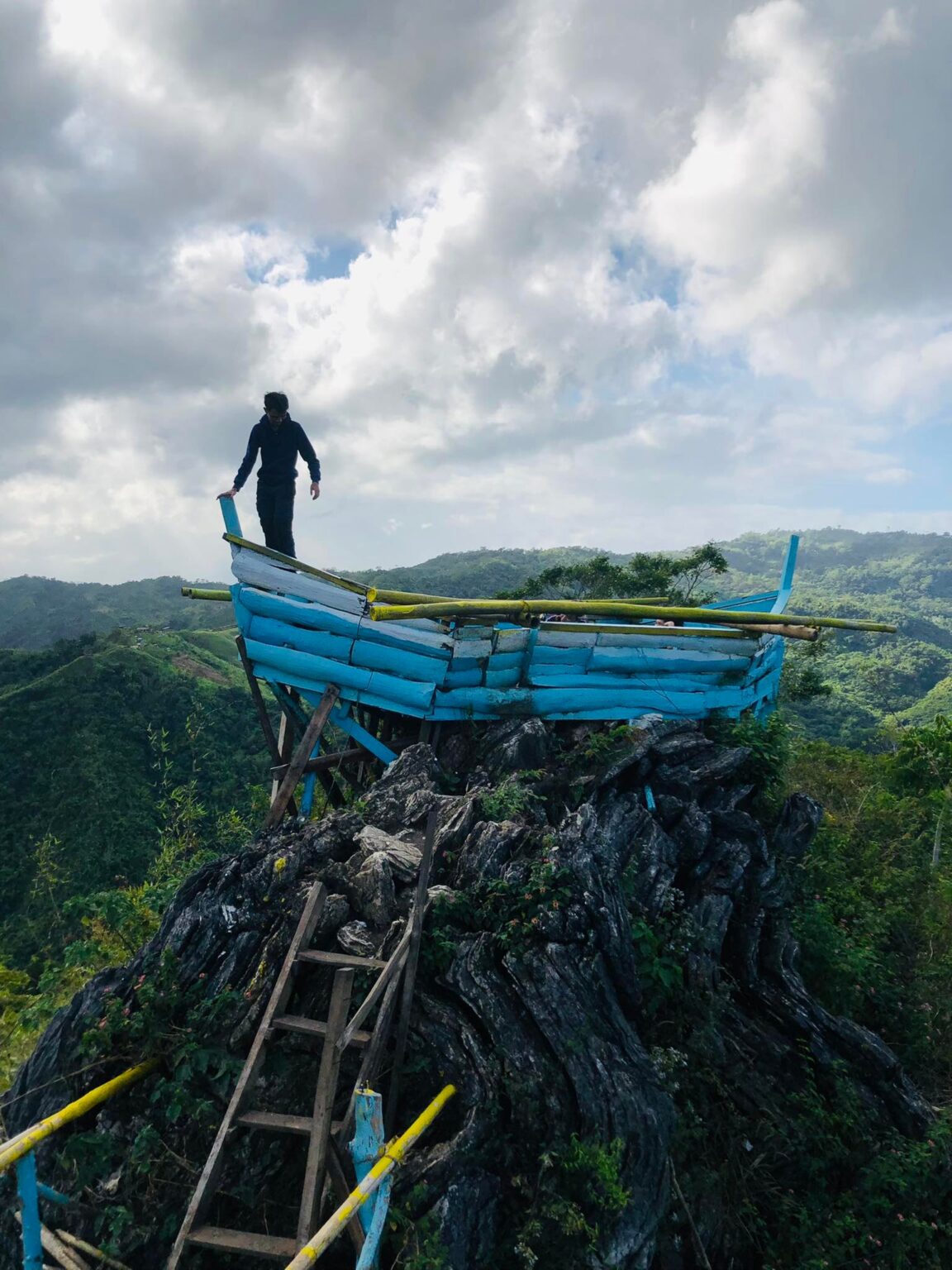 Mt. Kulis Hiking Guide (Itinerary + Tips)