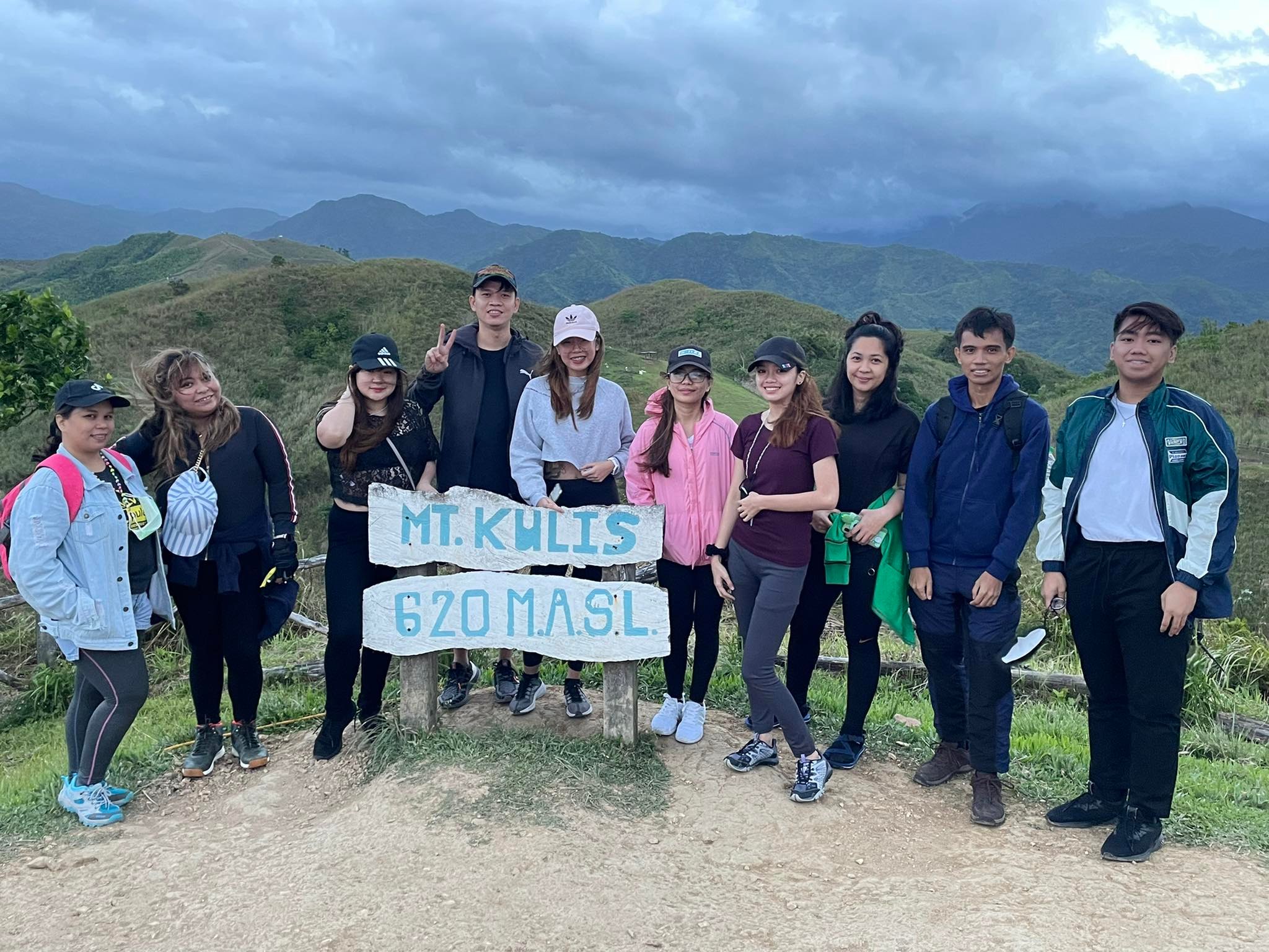 Mt. Kulis Hiking Guide (Itinerary + Tips)